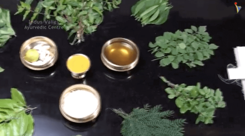 Patra Pinda Sweda — IVAC Ayurvedic Centre India